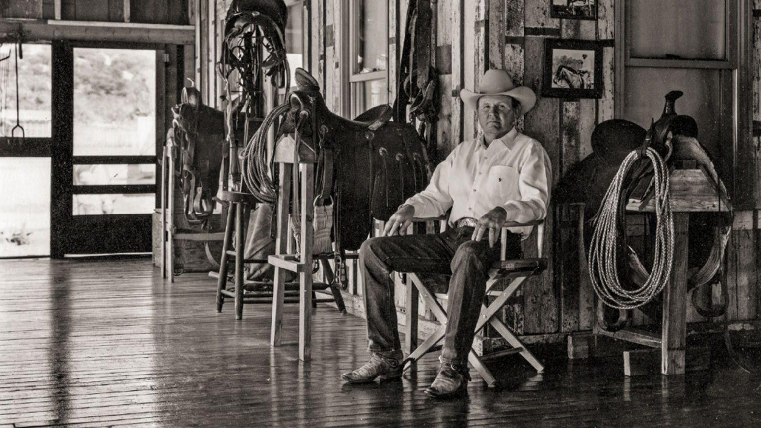 The Cowboy Portraits of Jay Dusard - Western Horseman